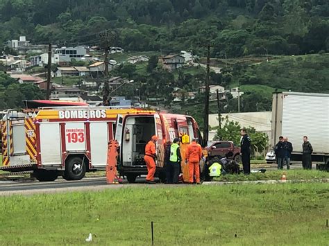 Grave acidente é registrado na BR 470 em Rio do Sul Rede Web TV