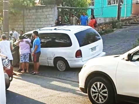 Se Queda Sin Frenos Y Choca Contra Poste En Salina Cruz Nvi Istmo