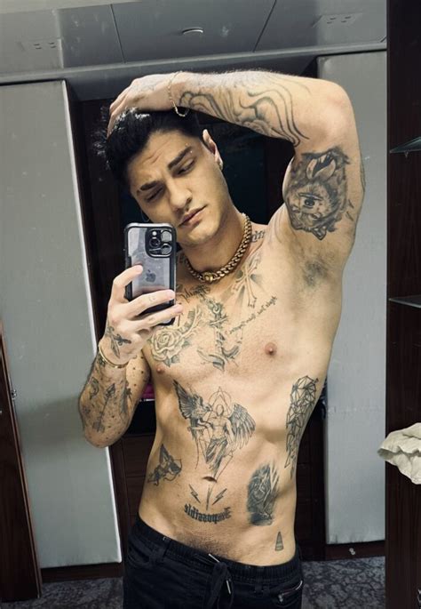 DJ Famoso Davi Kneip Pelado Mostrando Tudo Todos Famosos Nus