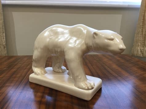 Art Deco Beswick Polar Bear On Base