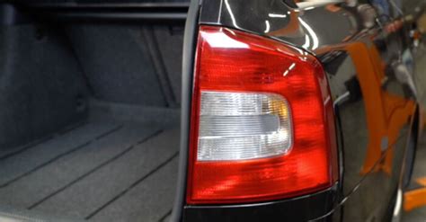 Jak Wymieni Lampy Tylne W Skoda Octavia Z Poradnik Naprawy