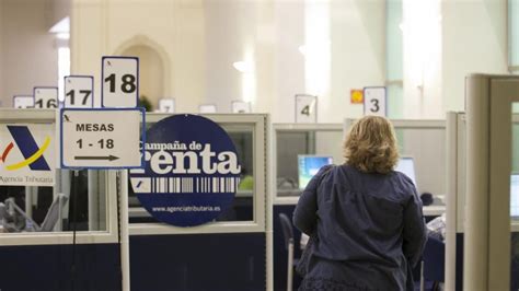 Ya se puede pedir cita a Hacienda para hacer la Renta por teléfono