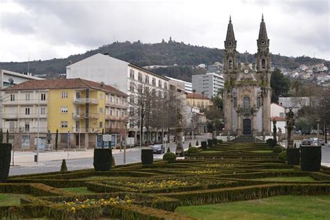 Igreja de Nossa Senhora da Consolação e Santos Passos Guimaraes