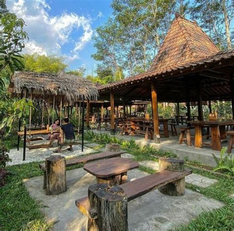 15 Usulan Tempat Makan Keluarga Di Jogja Harto Trans