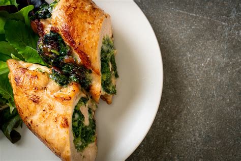 Gefüllte Hähnchenbrust mit Spinat und Feta Rezept