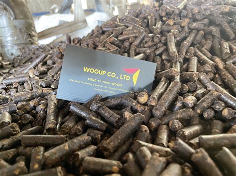 Biomass Pellet Fuel Natural Pine Wood Pellets For Heating System High