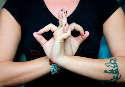 20 Common Yoga Mudras Explained YOGA PRACTICE