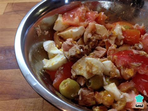 Ensalada de tomate y atún Fácil