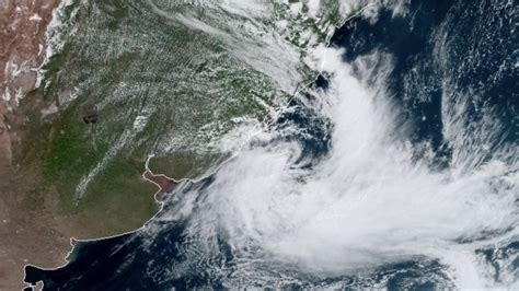 Ciclone traz ventania e agitação marítima MetSul Meteorologia