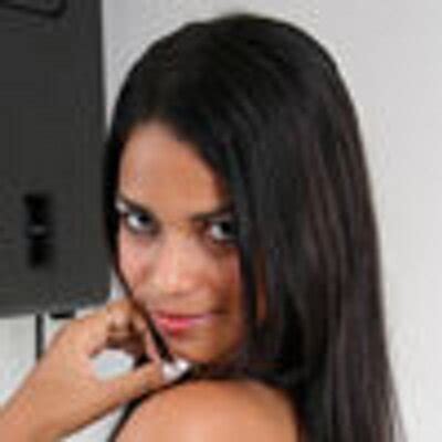 Polliana Pollianafansite Twitter