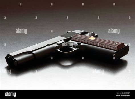 Colt 1911 a1 calibre 45 fotografías e imágenes de alta resolución Alamy