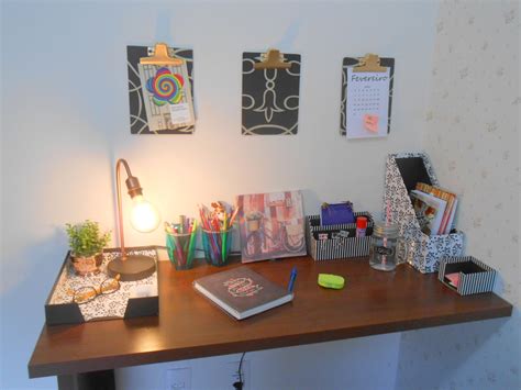 Como Organizar Uma Mesa De Estudos Ou Trabalho