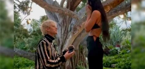 Megan Fox S Thorned Engagement Ring From Machine Gun Kelly Sparks