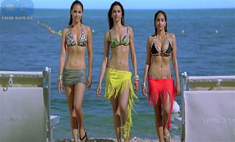 Deepika Padukone Nude Pictures Photos Playboy Naked Topless Fappening