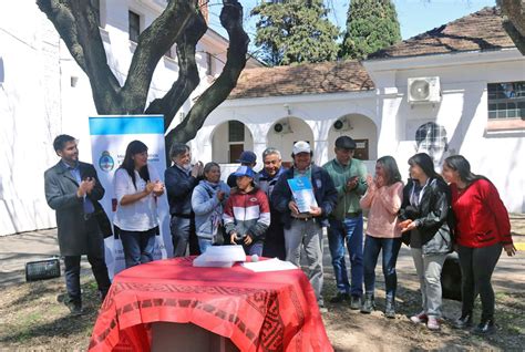 El INAI entregó cinco Carpetas Técnicas de Relevamiento Territorial