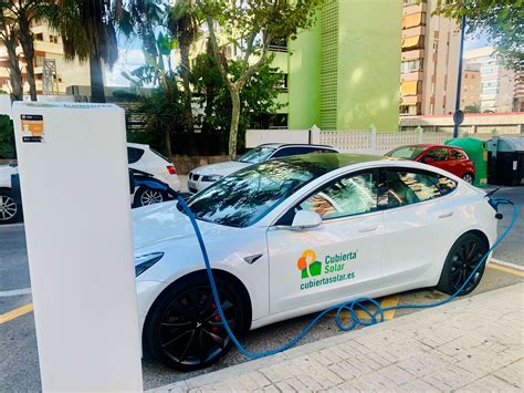 Puntos de carga para vehículos eléctricos Cubierta Solar