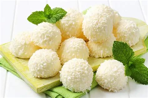 Como Preparar Trufas De Chocolate Blanco Y Coco Deliciosas Delicias