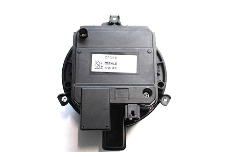 AUDI A4 A5 A6 Q7 VW TOUAREG WENTYLATOR 4M1820021 NAGRZEWNICY 4M1820021A