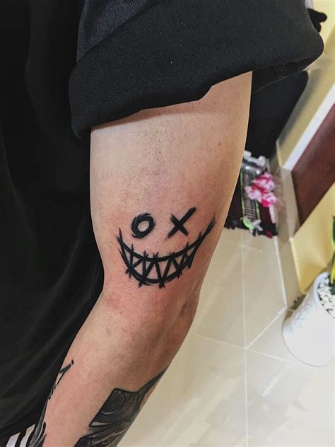 Tatuajes pequeños para hombres Ideas increíbles