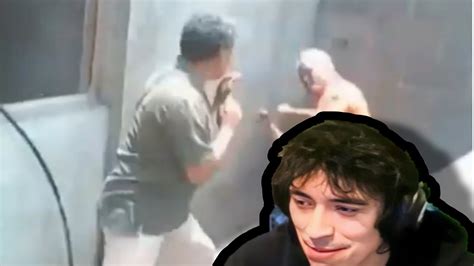 Uriel reacciona a 2 albañiles peleando por un sueldo YouTube