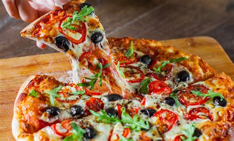 Cómo hacer pizza italiana receta fácil y deliciosa
