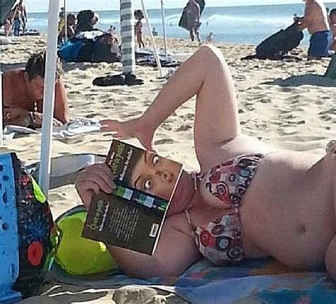 20 Of The Most Awkward Beach Moments Ever Captured