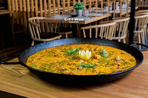 Dónde comer paella en Málaga Asador City Wok Málaga