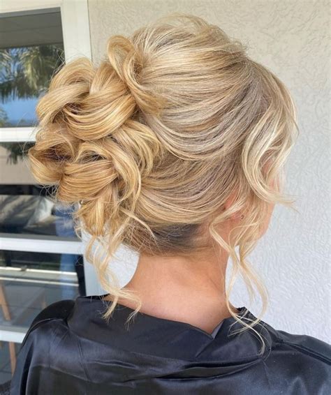 30 Gorgeous Mother Of The Bride Hairstyles Hair Adviser Mother Of