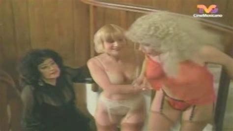 Naked Adriana Fierro in Un macho en el reformatorio de señoritas