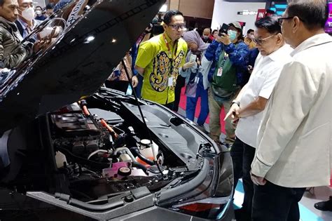 Mobil Listrik Pertama Toyota BZ4x Hadir Di IIMS 2023 Dibanderol I