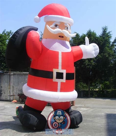 Babbo Natale Gigante Gonfiabile Noleggio Mascotte E Gonfiabili