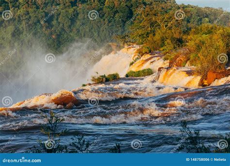 Las Cataratas Del Iguaz En La Provincia De La Argentina Misiones Foto