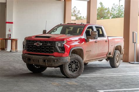 2024 Chevy Silverado 2500hd Zr2 Molli Theresa