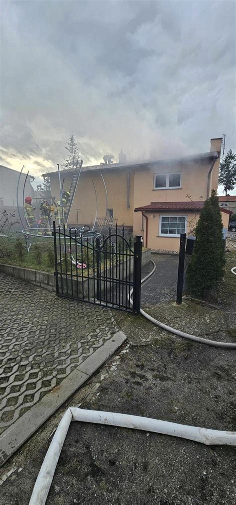Stra Ak Ze Cinawy Wraz Z Rodzin Potrzebuje Pomocy Spali Si Ich Dom