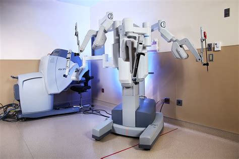 Cirurgia por robótica é opção para tratar câncer de rim