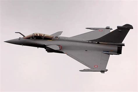 DASSAULT RAFALE AVIÓN CAZA MÁS MODERNO FABRICADO EN FRANCIA