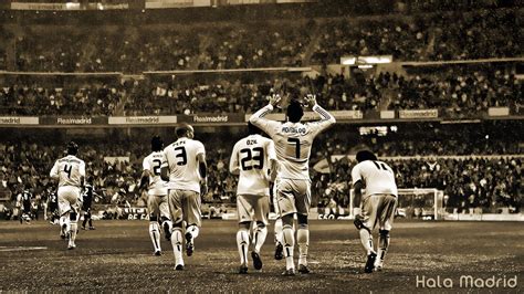 Real Madrid Fans Wallpapers Wallpaper Cave