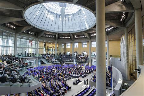 Deutscher Bundestag Bilddatenbank Scholz Olaf Reichstagsgeb Ude