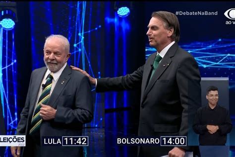 PoderData Lula tem 52 dos votos válidos no 2º turno Bolsonaro 48