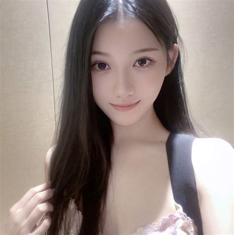 Stunnerbeauty Cm Live Model Profile And Statistics On Stripchat Camwox