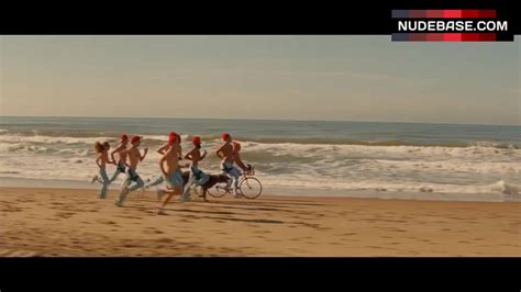 Robyn Cohen Runs Topless The Life Aquatic With Steve Zissou