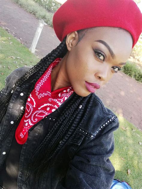 Pin Su Make Up