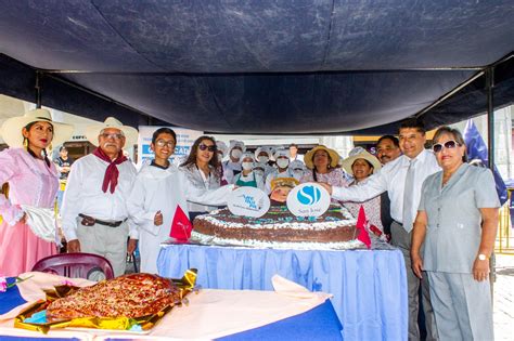 Celebran Tradicional Bautizo De La Guagua En Arequipa Como Cierre De