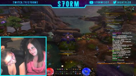 Twitch Streamer Shows Tits