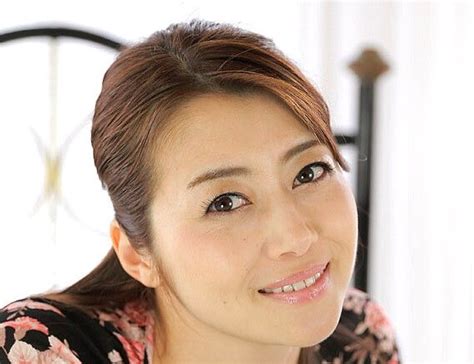 Maki Hojo Biography Wiki Age Height Career Photos More