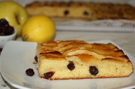 Bizcocho de yogur con manzana y arándanos Recetas fáciles Reposteria