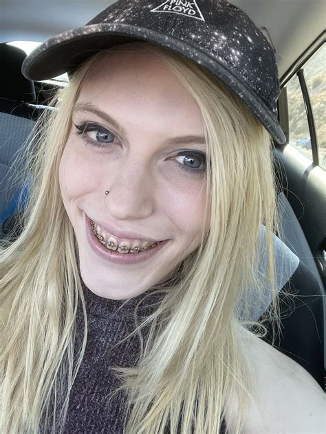 TW Pornstars 1 Pic TS Izzy Wilde Twitter Crazy Izzy Hair Driving