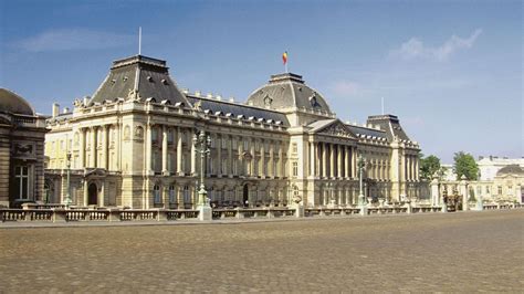 À quoi sert le service social du Palais Royal RTBF Actus