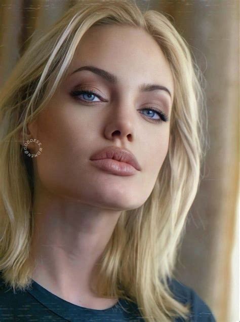 Angelina Jolie And Her Dick Sucking Lips Scrolller