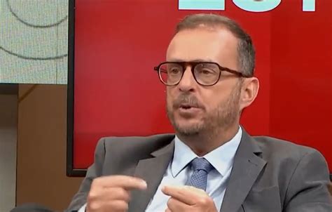 Tribuna da Internet Jornalista da GloboNews diz que STF já condenou